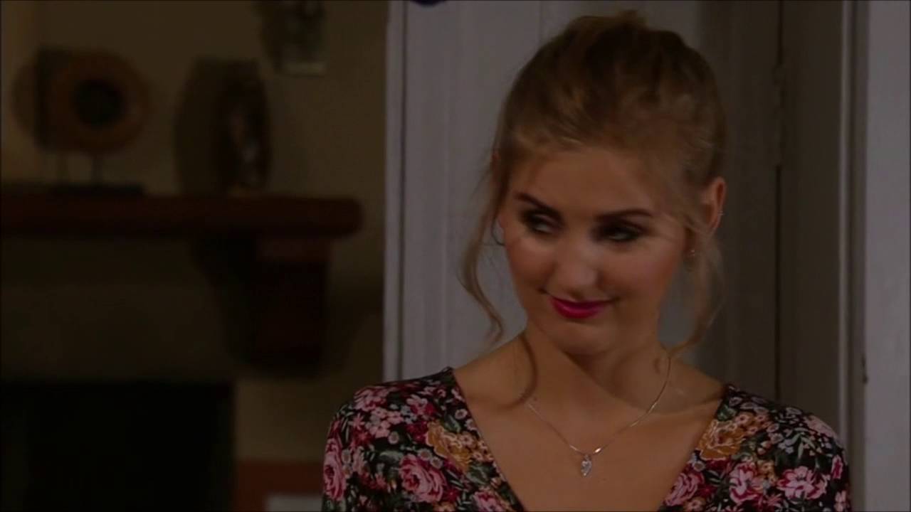 Emmerdale - Sophie Powels as Holly Barton 1 - YouTube
