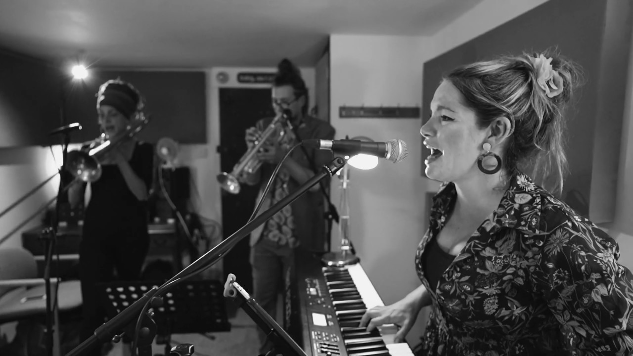 My Dawlin' New Orleans - Alice & the Percolators - YouTube