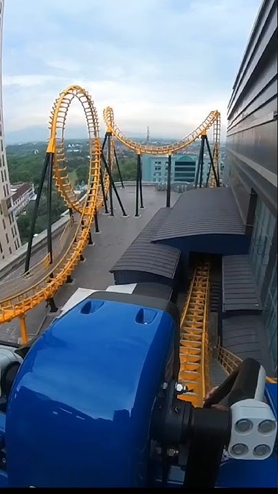 Boomerang Hyper Roller Coaster Trans Studio Cibubur - YouTube