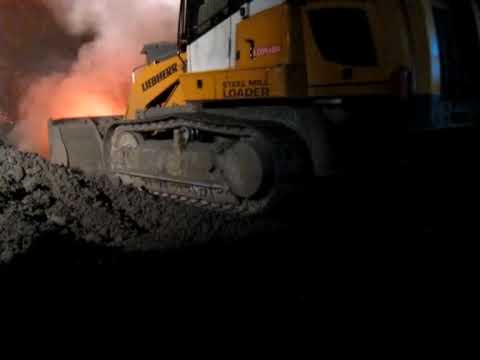 Liebherr LR 634 STEEL MILL LOADER - YouTube