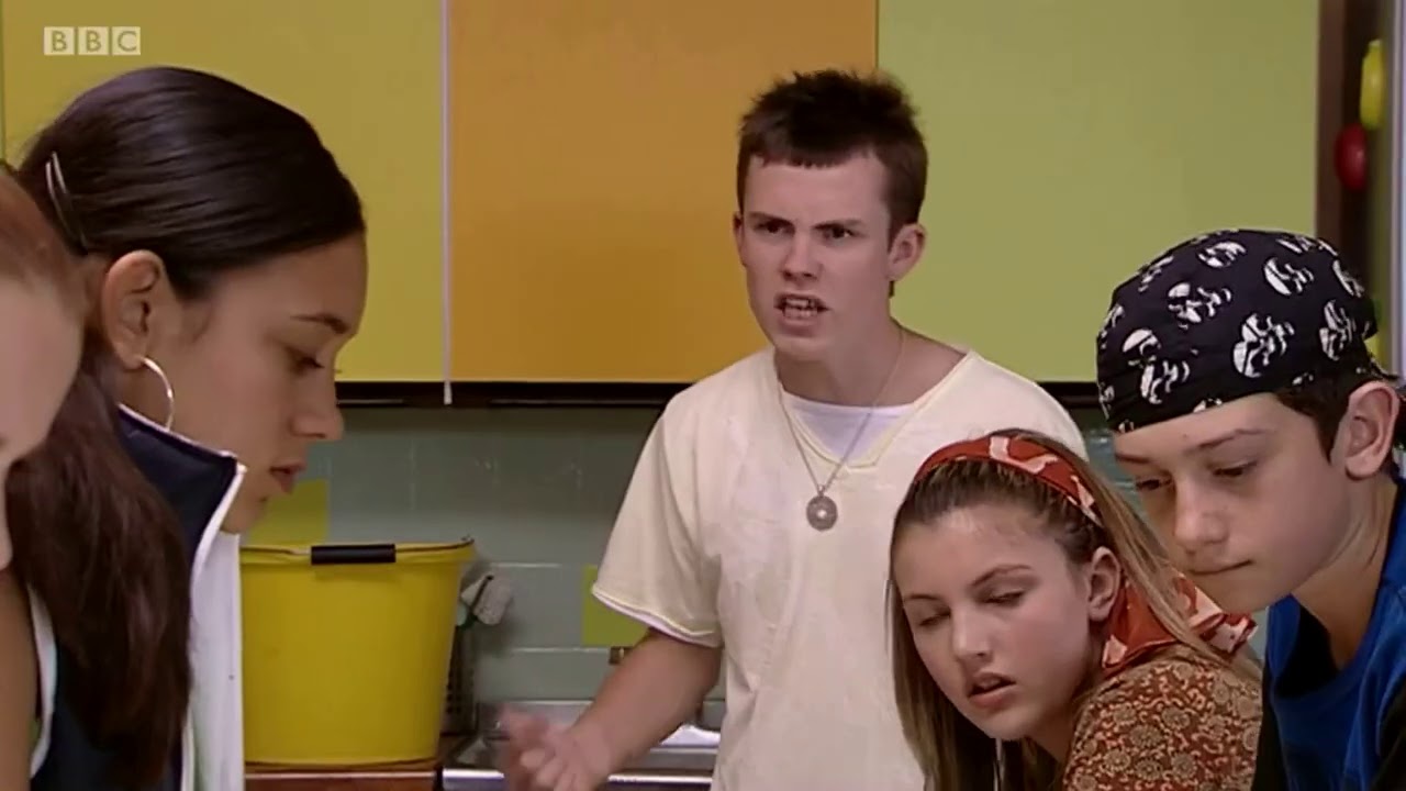 Wolfie Gets Crushed By a Climbing Frame (The Story of Tracy Beaker ...