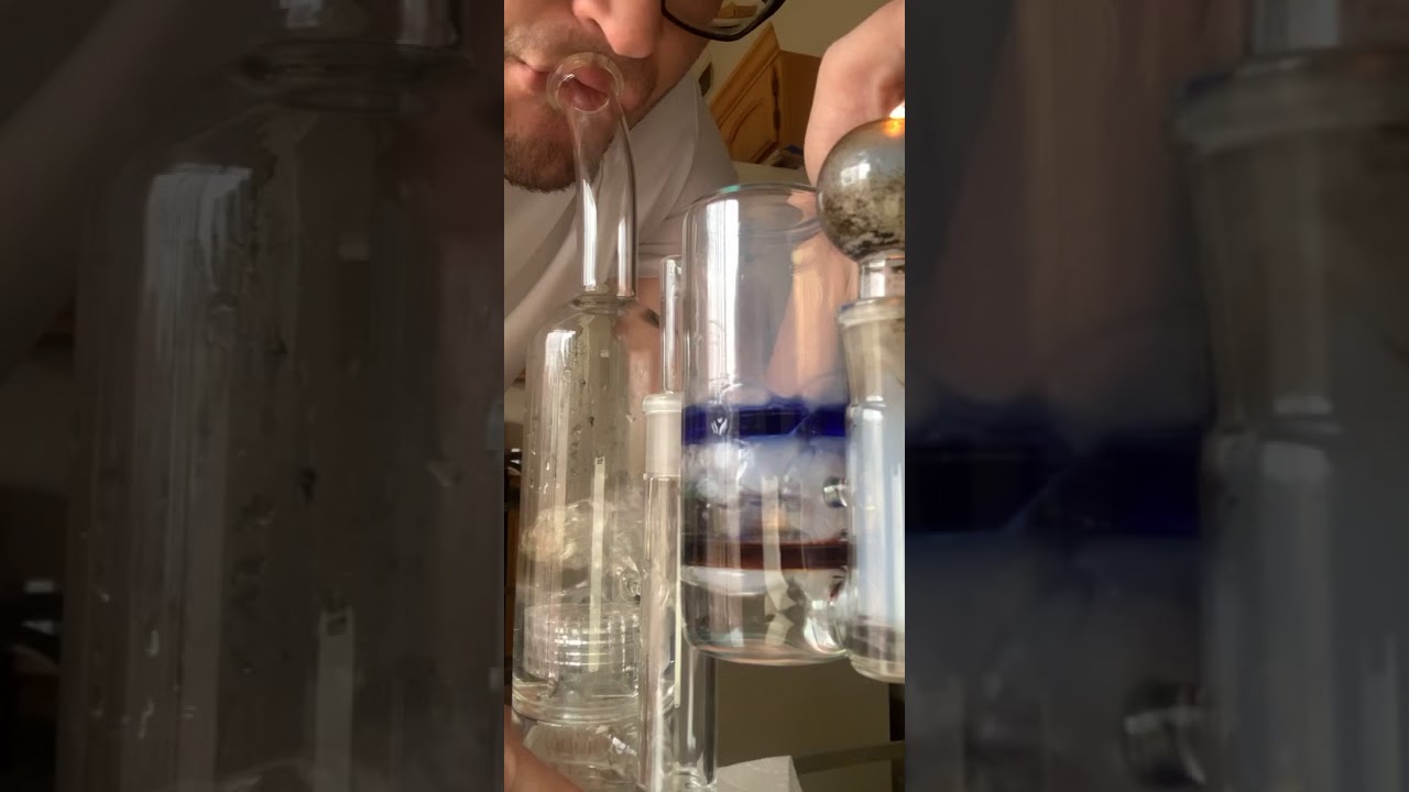Just some more bong rips :) - YouTube