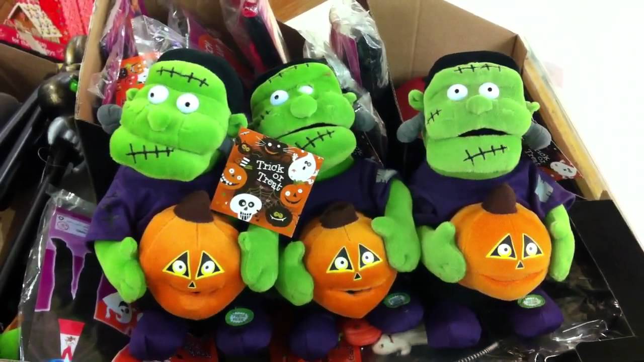 Toy Choir Singing Monster Mash - YouTube