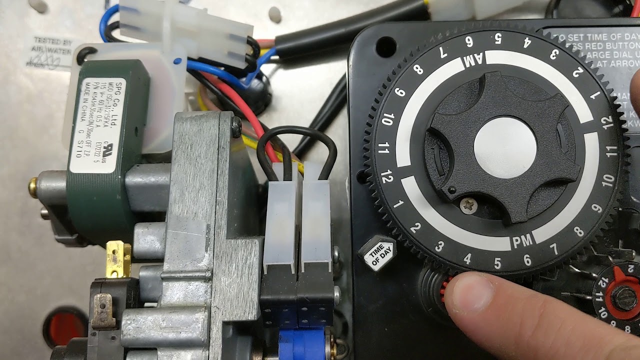 Fleck 2850 setting regeneration time and time of day - YouTube