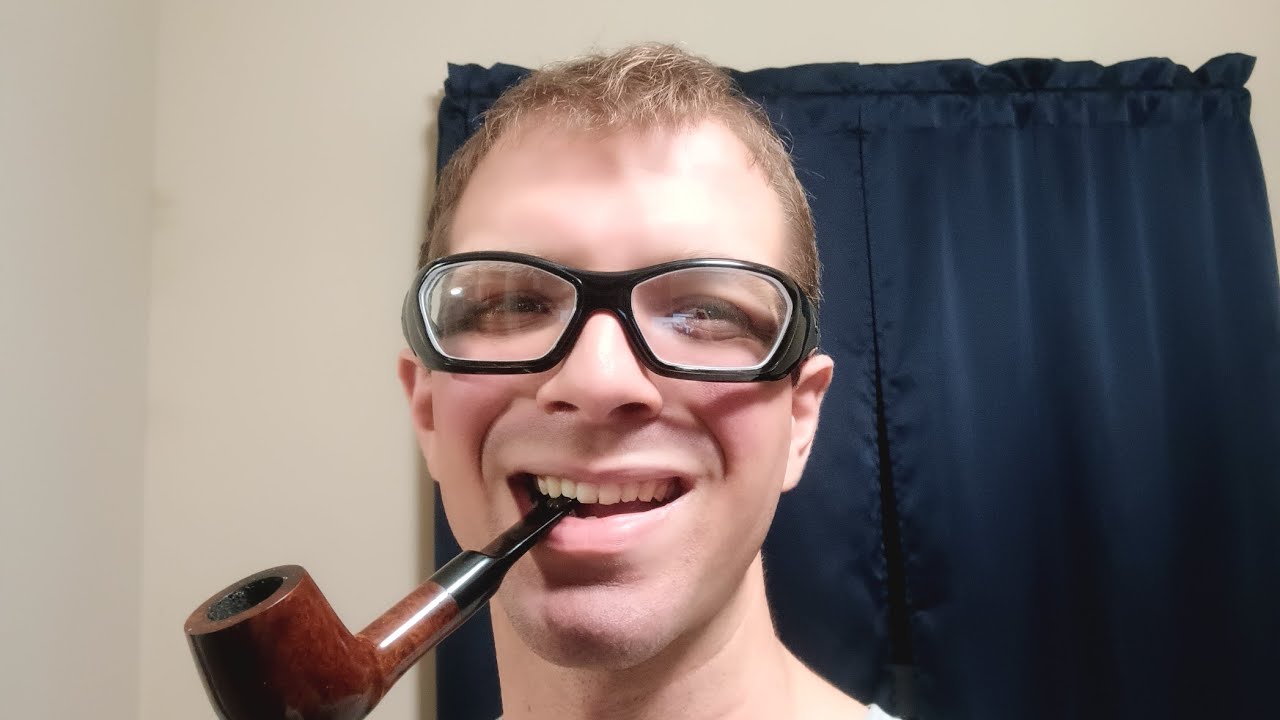 So You Want To Be a Pipe Smoker? A Beginner's Series Pt. 1 - YouTube