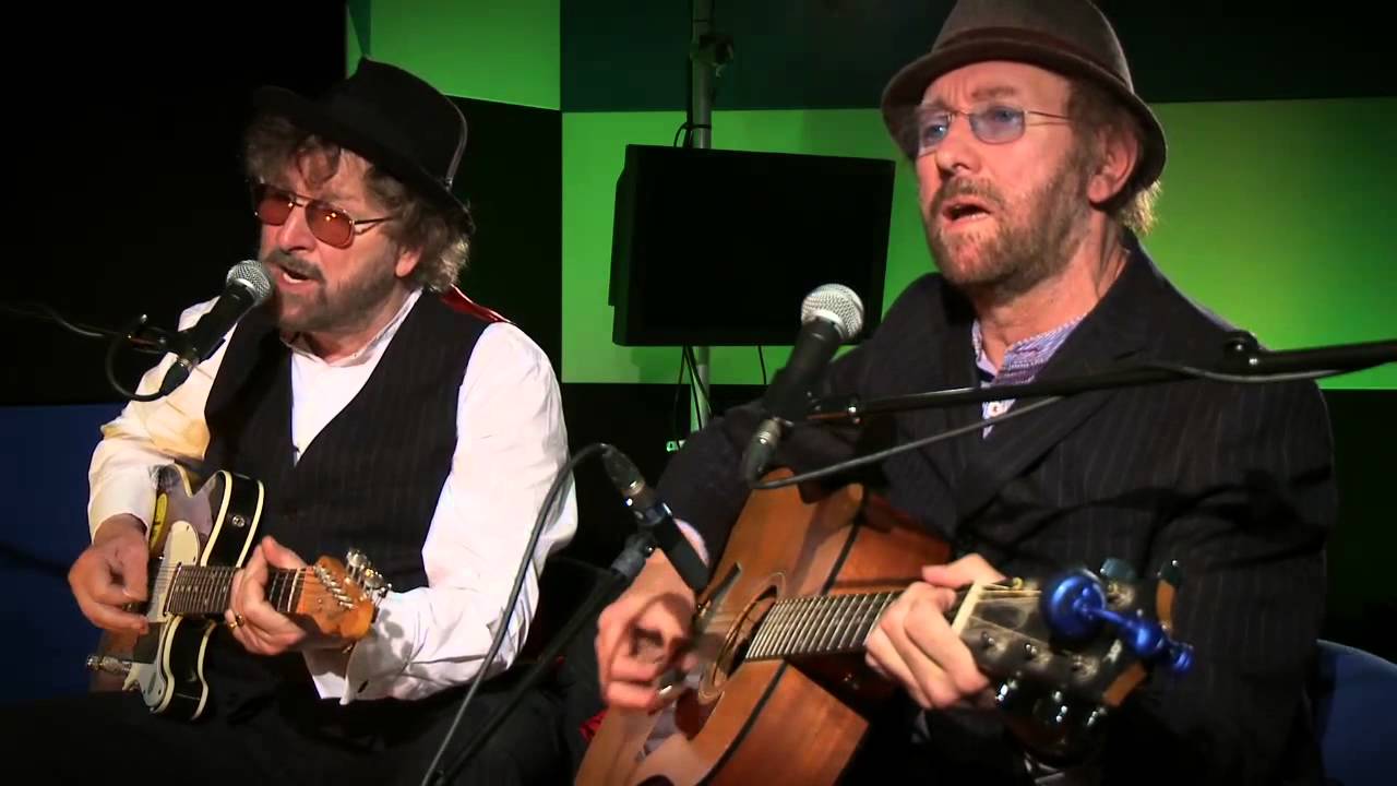 Chas & Dave perform When Two Worlds Collide and Ain't No Pleasing You ...