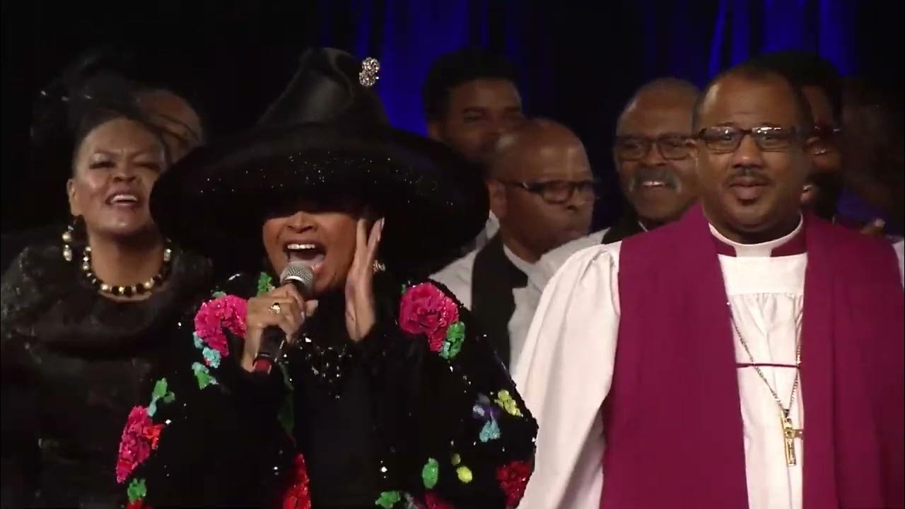 FIRST LADY KAREN CLARK SHEARD SINGING at 114th COGIC HOLY CONVOCATION - YouTube