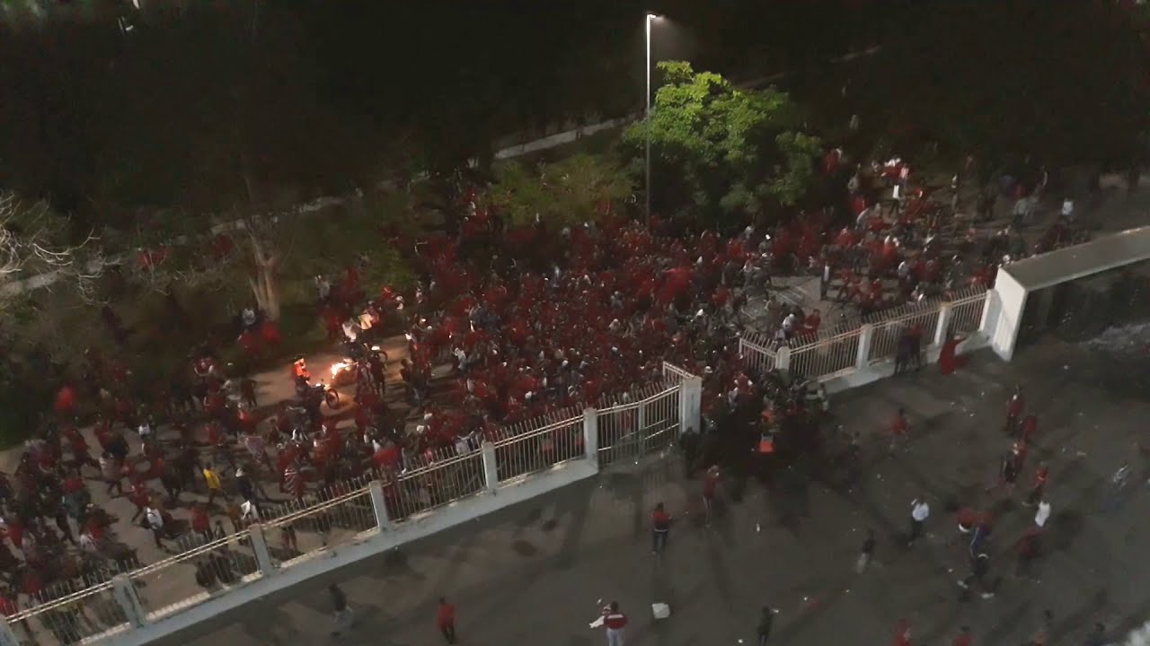 WAC : Ultras winners Hooligans against cops In Final Caf vs puta ...