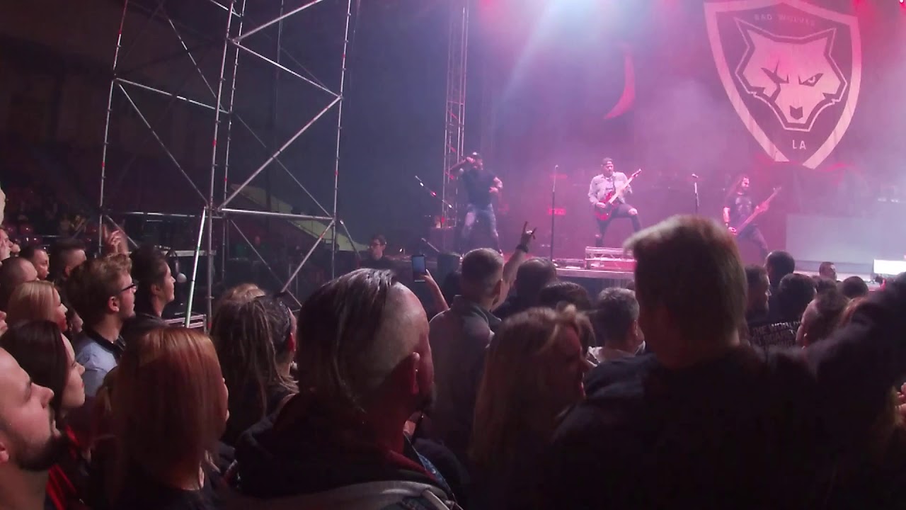 Koncert Warszawa Torwar Bad Wolves LIVE fragment (12.02.2020) - YouTube
