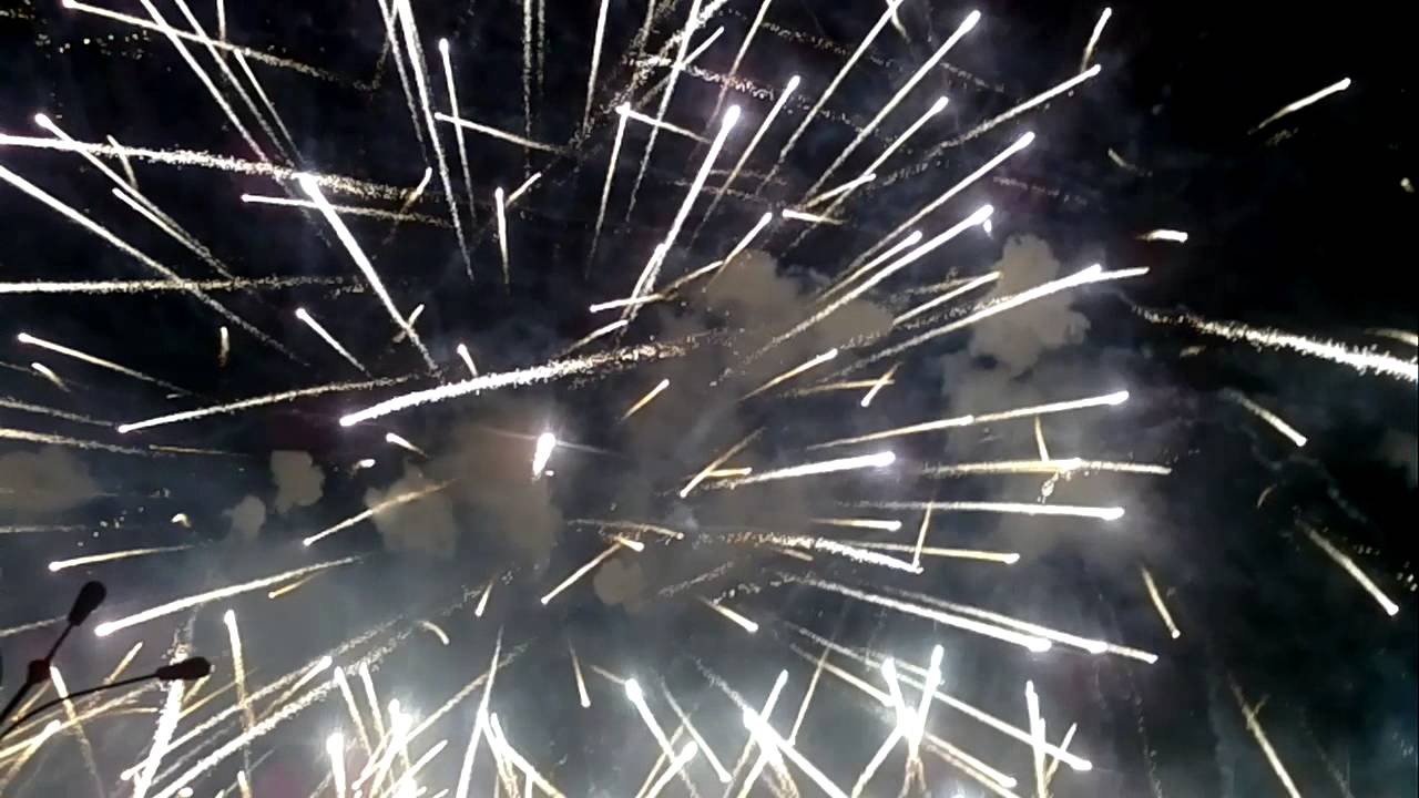 2014 09 20 fireworks Bucharest - 555 La multi ani Bucuresti - YouTube
