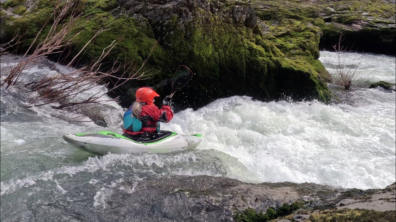 Row River, Pitcher Falls, with footage from land. 900 cfs, March 2025 ...