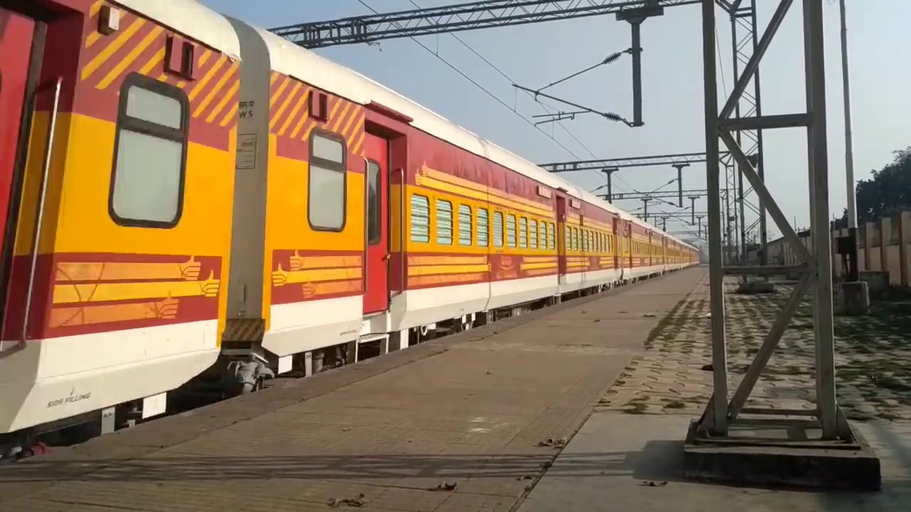 Antyodaya express new train passing naini railways station Indian ...