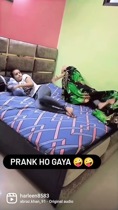 mere sath prank ho gaya 😡😡#pranks #prankvideo #shorts #shortvideo #comedy #harleenkaur - YouTube