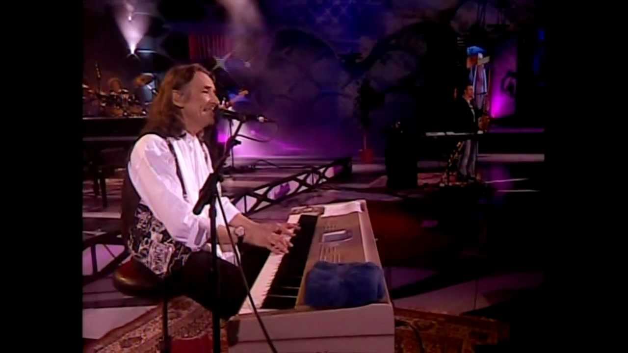 Live from Vina Del Mar Its Raining Again Roger Hodgson singer ...