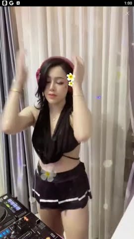 DJ MIKA Sexy Habis Sambil Live Bigo - YouTube