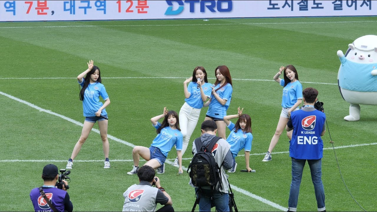 190519 에이프릴 APRIL K리그 대구FC 하프타임 공연 직캠 fancam by HoLic H - YouTube