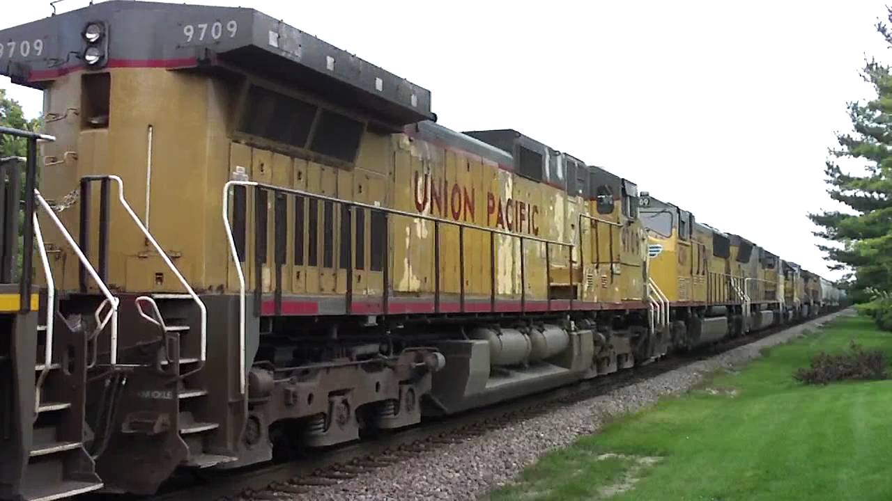 UNION PACIFIC #4047 & #9532 & #9709 & #4389 & #5091 & #699 & #6765 ...
