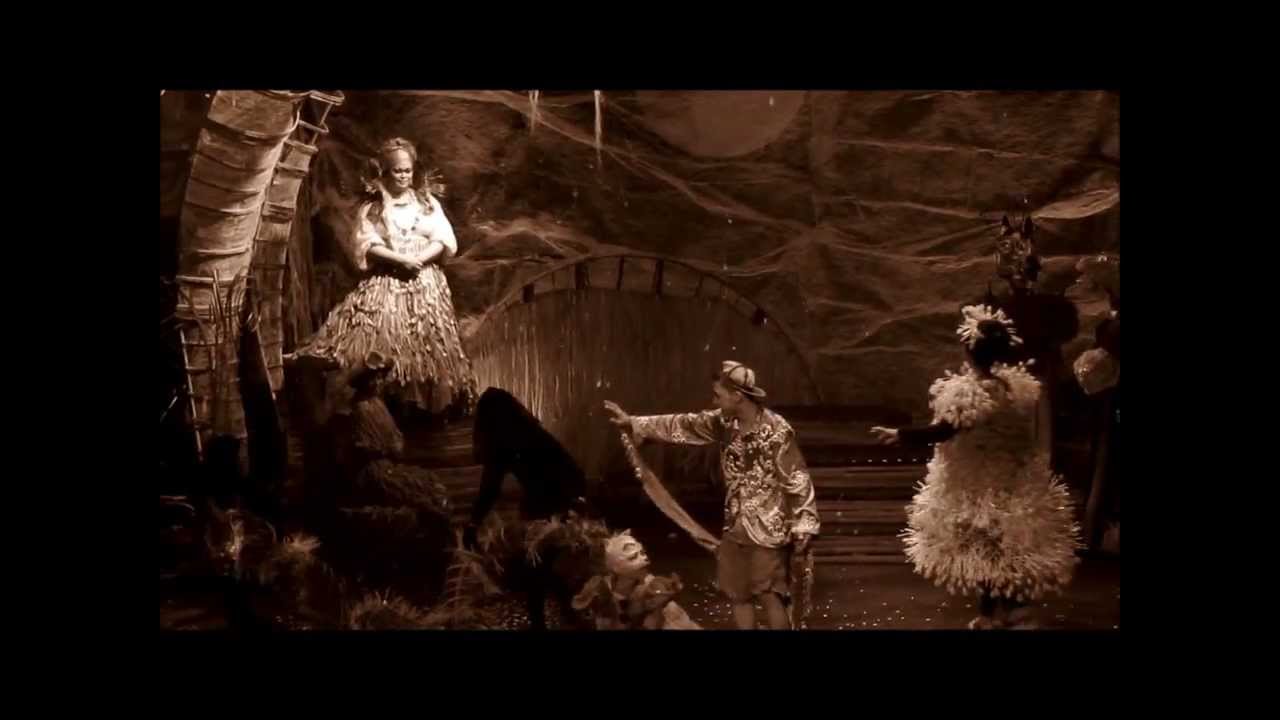 Umaaraw Umuulan Kinakasal ang Tikbalang by Dulaang UP - YouTube