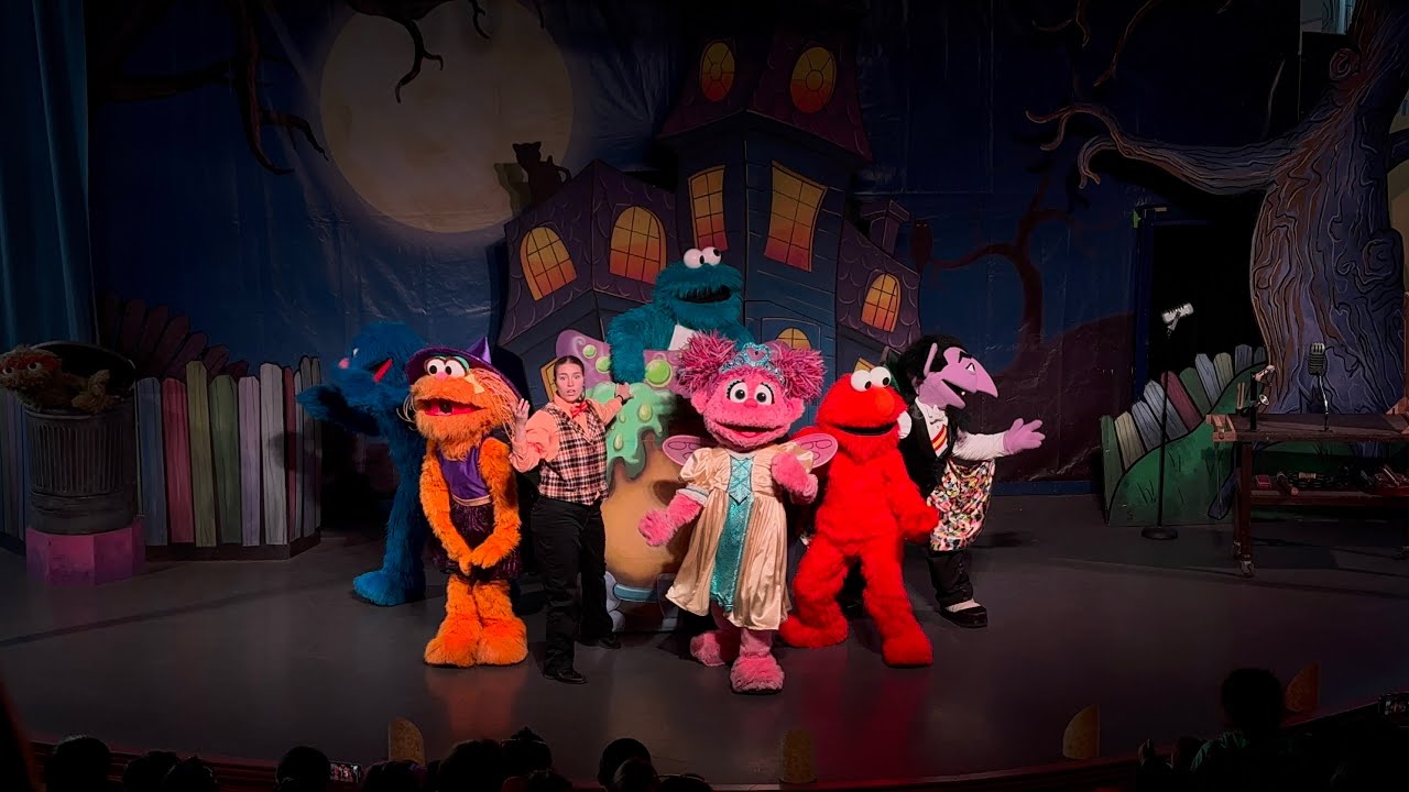 Itsy Bitsy Spider - Not Too Spooky Howl-O-Ween Radio Show | Oscar, Elmo ...