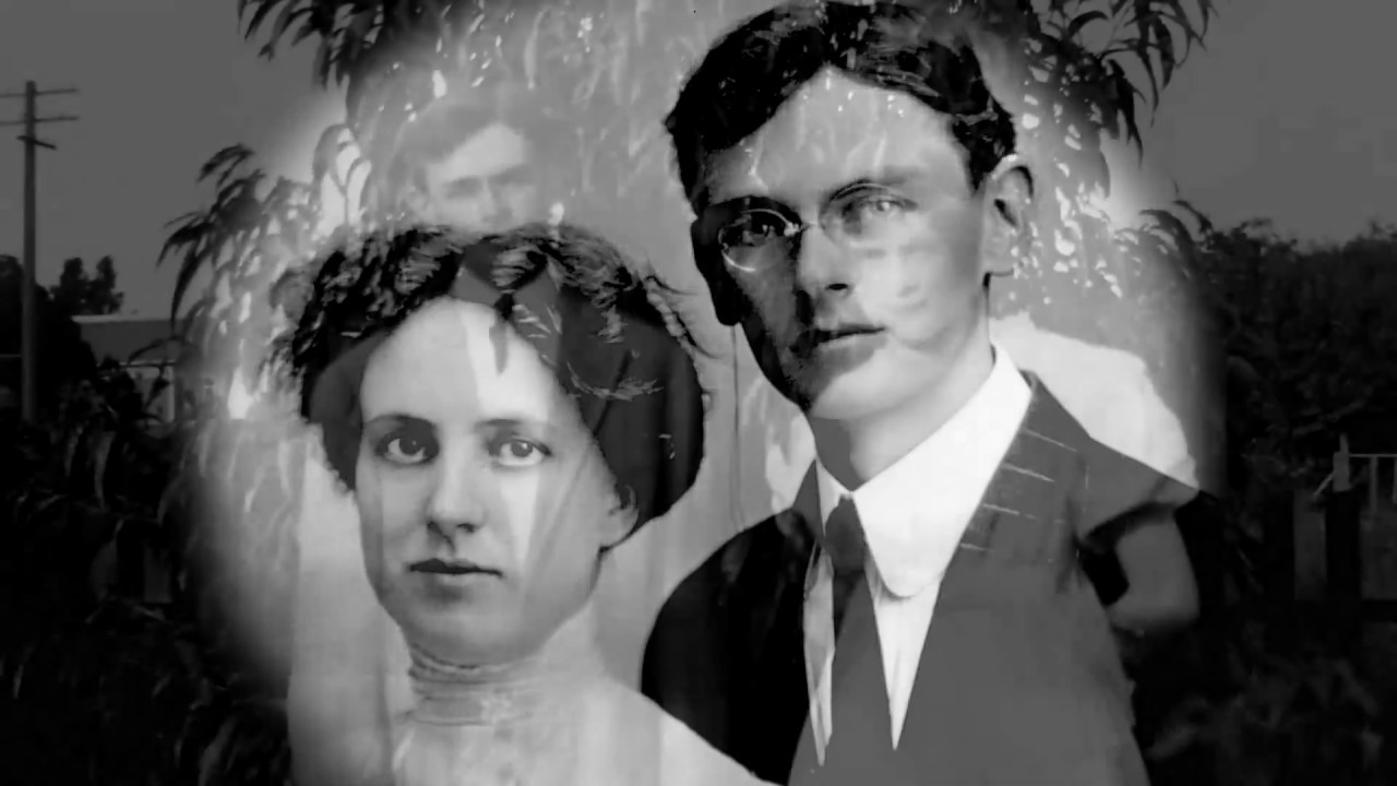 Knott's Berry Farm History - YouTube