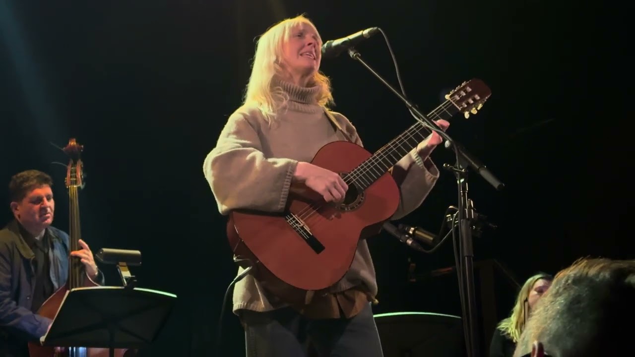 Laura Marling “Patterns” Chords - Chordify