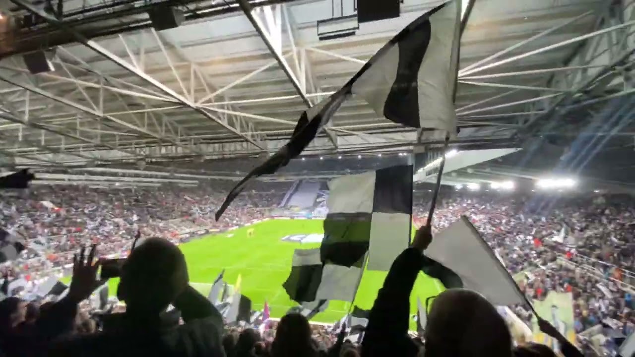 wor flags vs everton from the gallowgate - YouTube