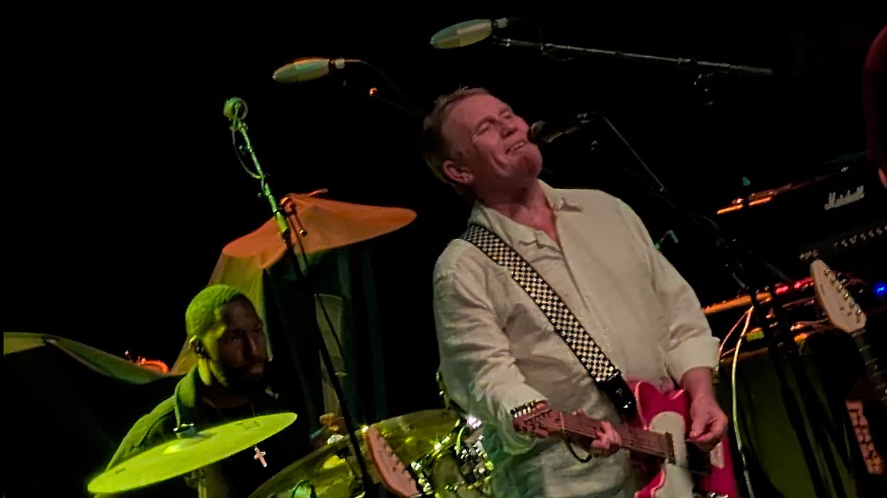 The English Beat - Save It For Later Live - YouTube