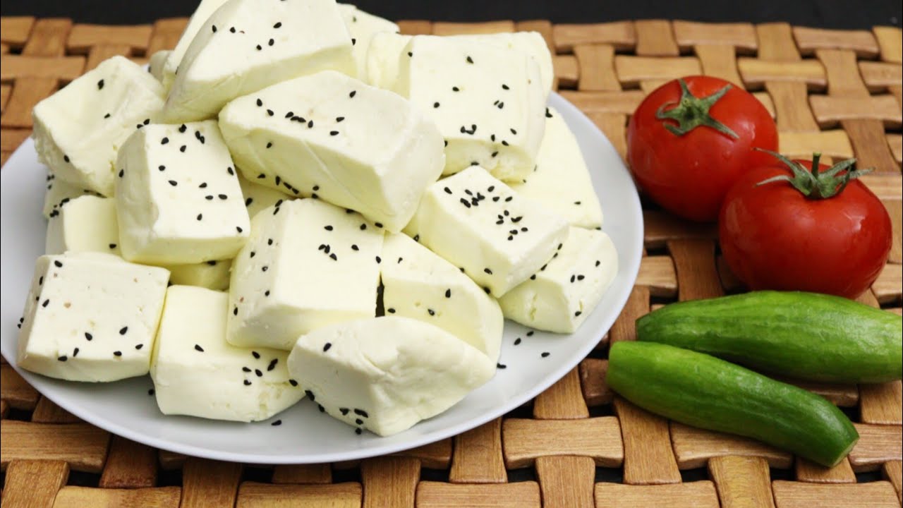 الجبنة البيضاء (البلدية) مع طريقة غليها وتخزينها cheese Baladi - YouTube
