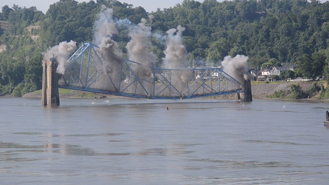 Old Ironton-Russell Bridge Demolition - YouTube