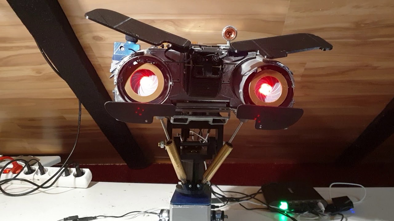 Johnny 5 is Alive (Short Circuit Replica) - YouTube