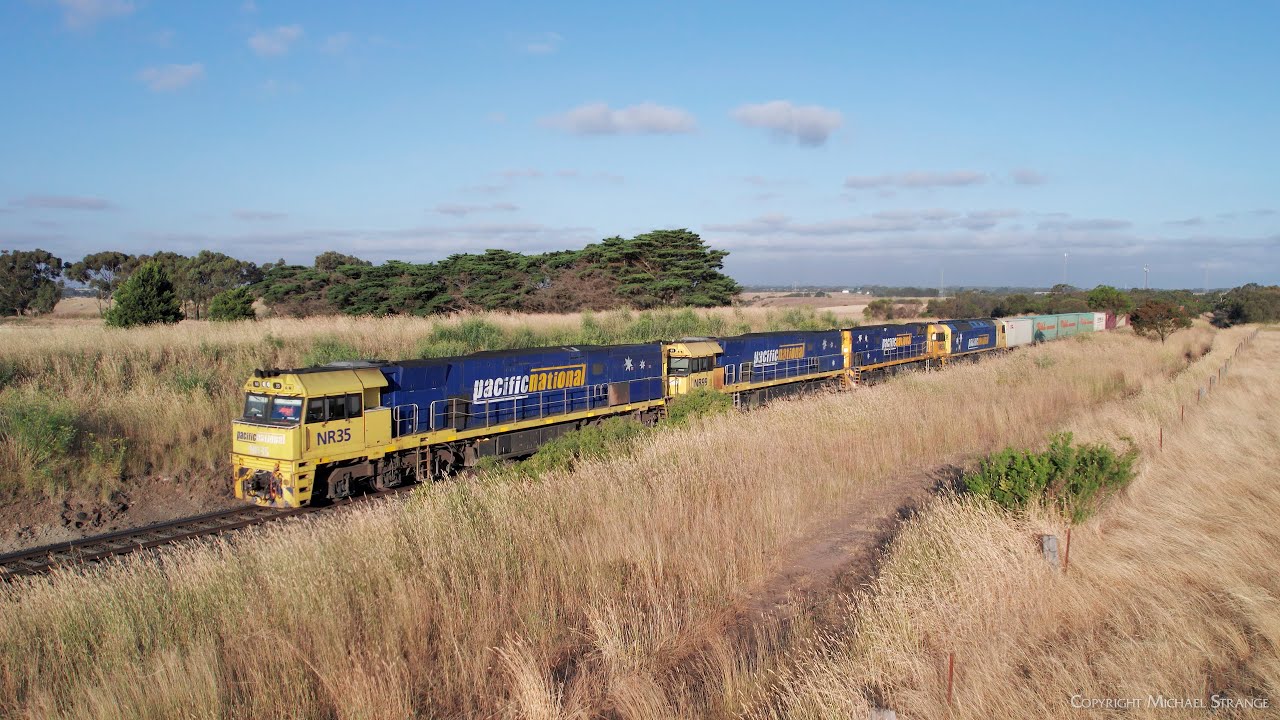 2MA5 Pacific National Intermodal Container Freight Train (9/1/2023 ...