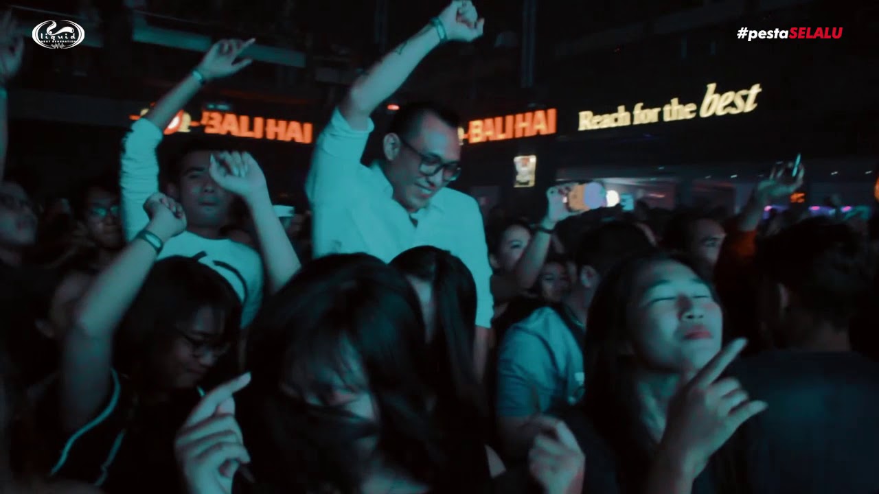 LIQUID JOGJA Live DASH BERLIN - YouTube