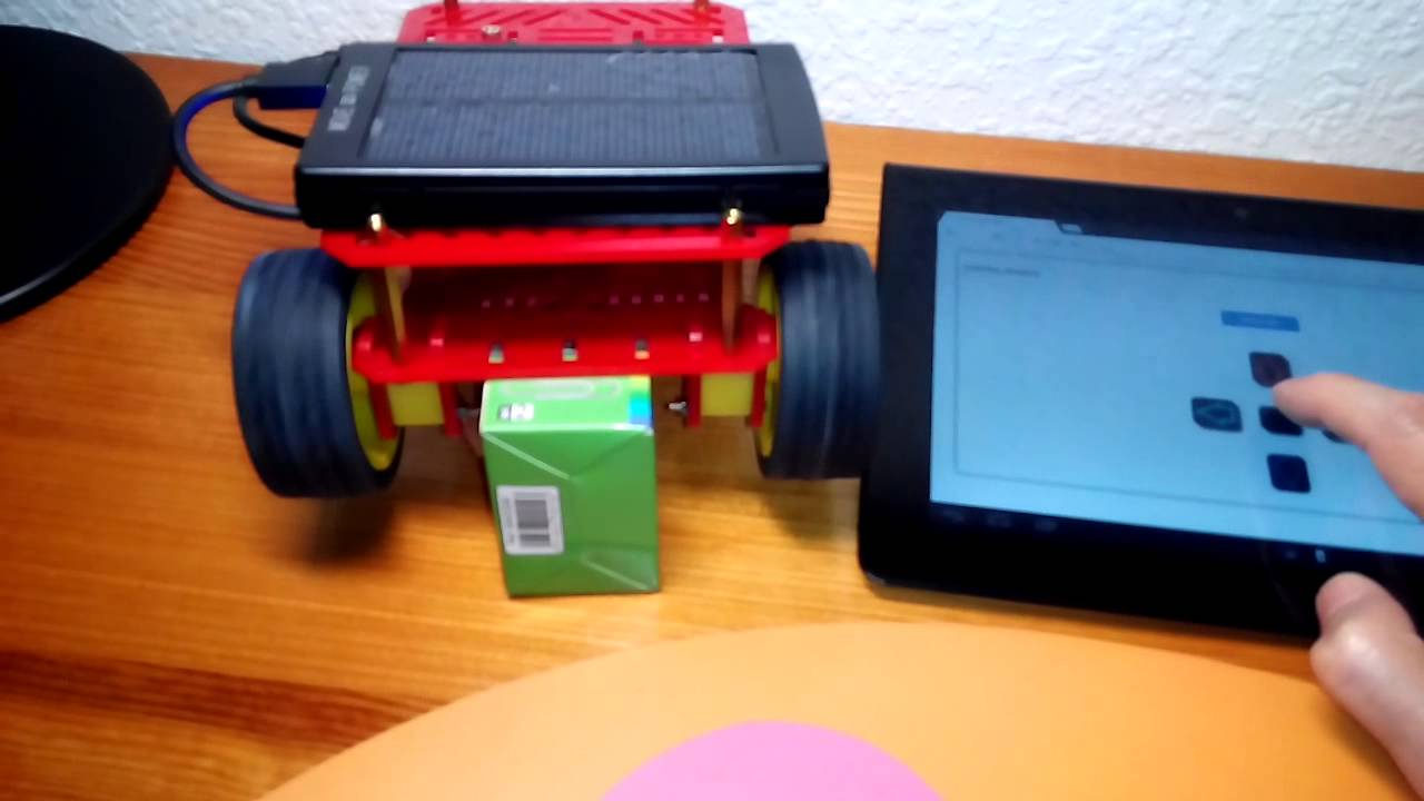 Coche gobernado con Raspberry pi mediante wifi (prueba de giro de ...