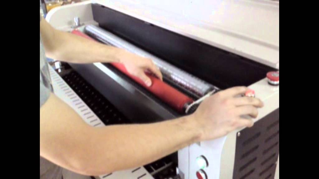 36 inches digital automatical multi-roller UV embossing machine - YouTube