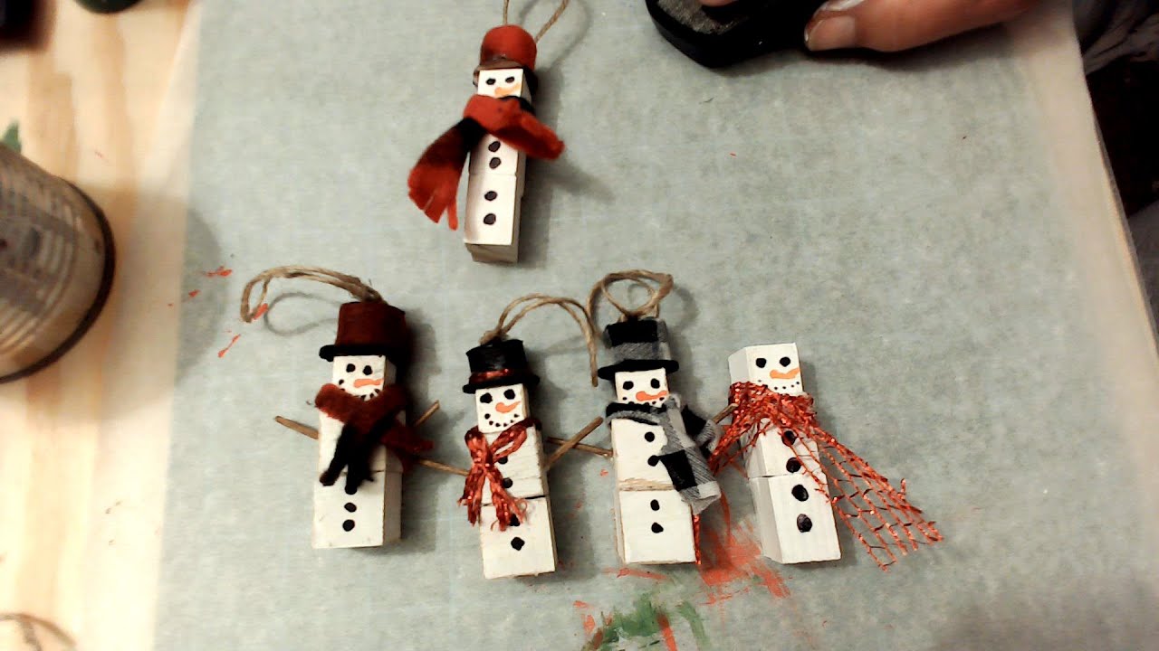 Tumbling Tower Block Snowmen - YouTube