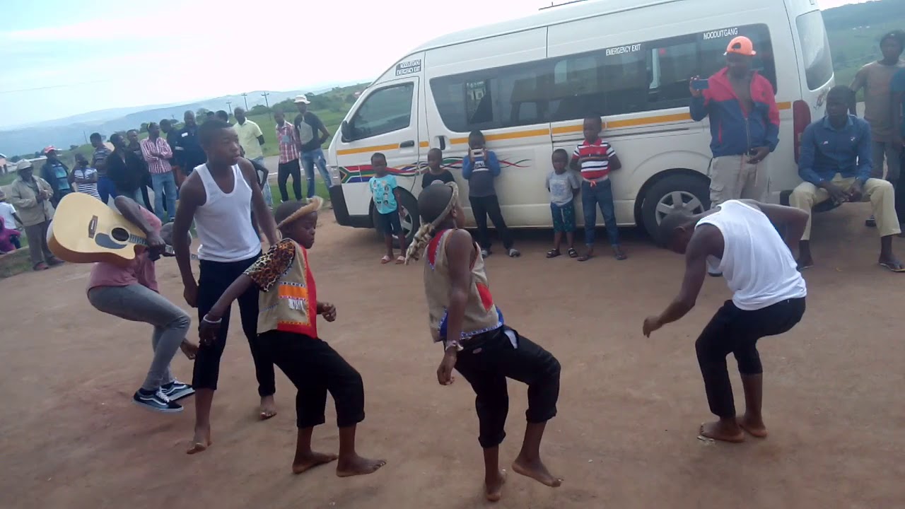 intungwa performance EDUBE ex yam buya - YouTube