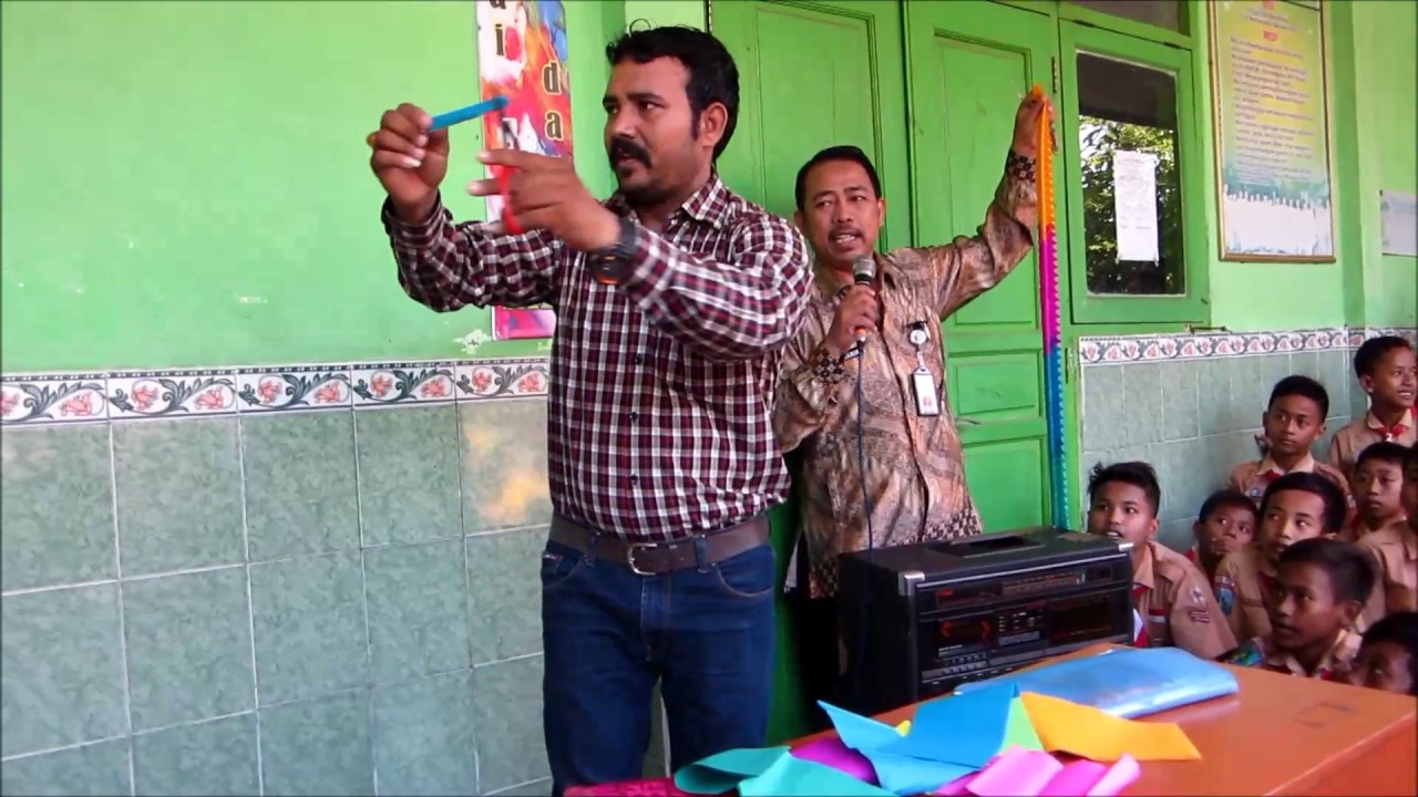 SIMPLE PAPER CUTTING ART FOR KIDS - YouTube