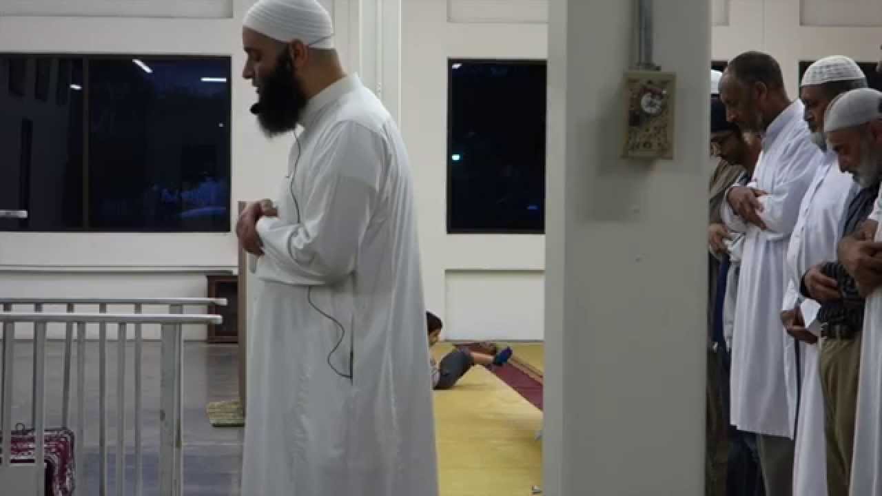 Shaykh Issam Ahmed - Guest Taraweeh Reciter - YouTube