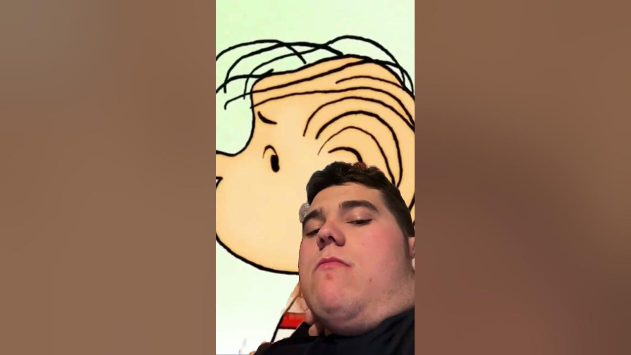 Linus goes hmm 15 times - YouTube