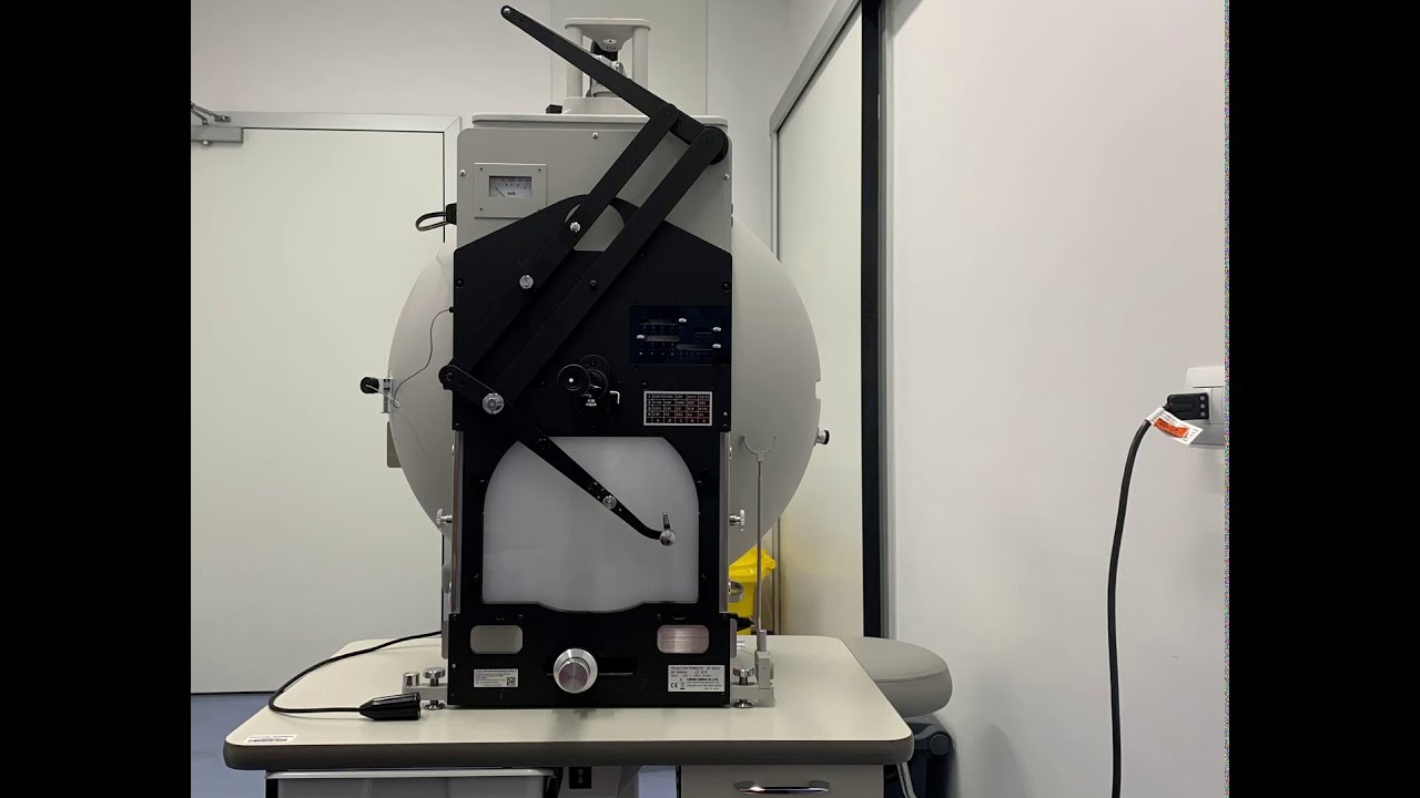 CAMPÍMETRO MANUAL GOLDMANN - YouTube