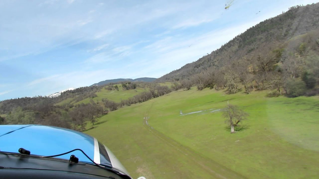 FLYING LOW IN A CESSNA 172 - YouTube