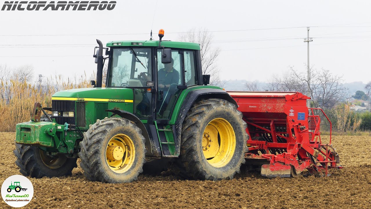 JOHN DEERE 6910 + KUHN HR303 + KUHN INTEGRA 3000 | SEMINA PISELLI 2k24 ...