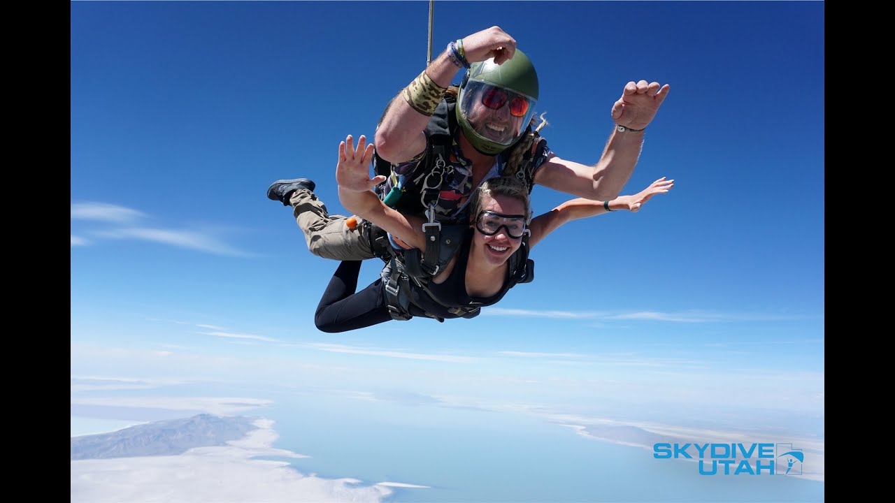 THE COOLEST SKYDIVING VIDEO YOU WILL EVER WATCH!!!! - YouTube