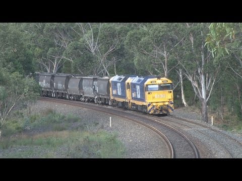 EMD's and Rail Cars : Australian Railways - YouTube