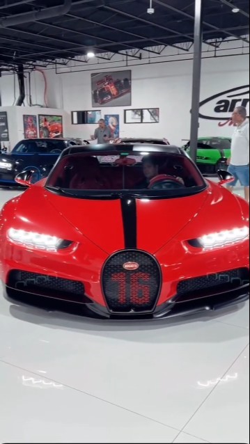 Bugatti Rally Miami 🔥 - YouTube