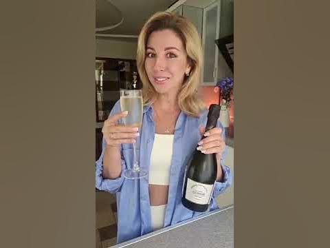 Сколько калорий в одном банане и бокале Просекко? - YouTube
