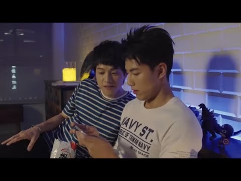 【好怀念哦】小情侣一起打游戏《HIStory1 My Hero》 | Caravan中文剧场