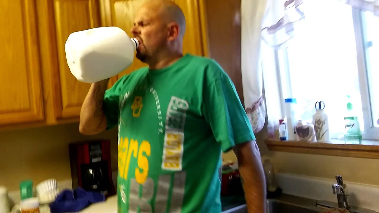 Ghost Pepper Challenge Funny Reaction - YouTube