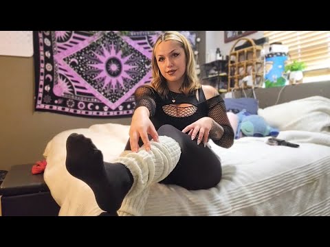 asmr- tights, fishnet & legwarmer scratching, rubbing & plucking 💖