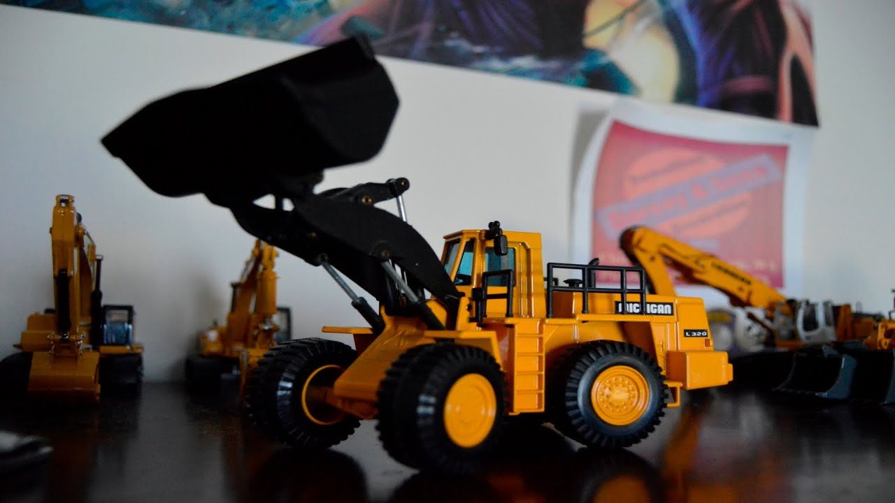 1:50 Joal MICHIGAN L320 Loader Unboxing - YouTube